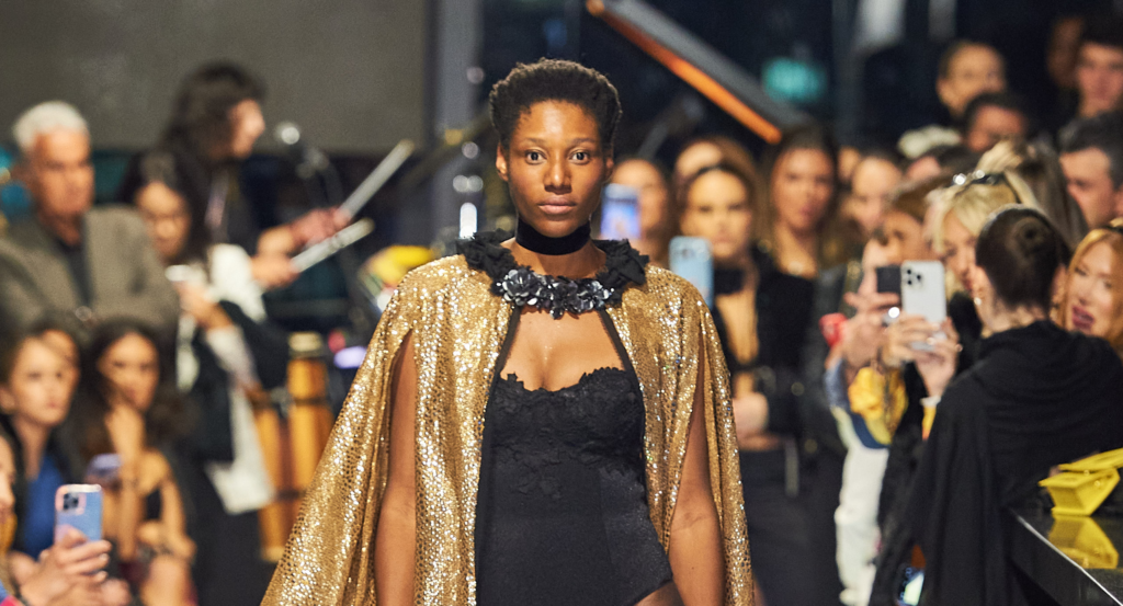 Lethicia Bronstein desfila coleção comemorativa em São Paulo! - House ...