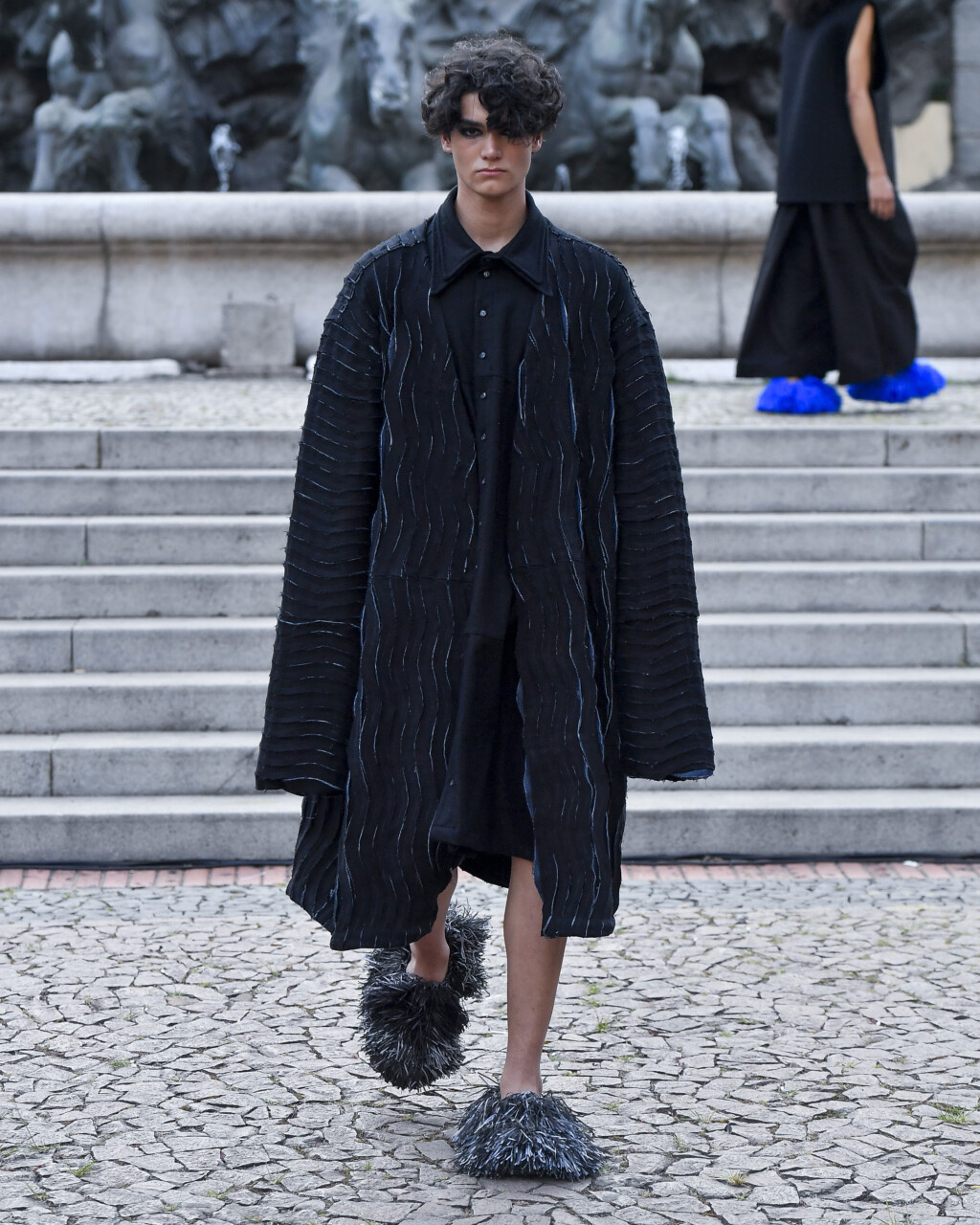 "Autopoiese": O Verdejante Baile da Moda de Leandro Castro - House of ...