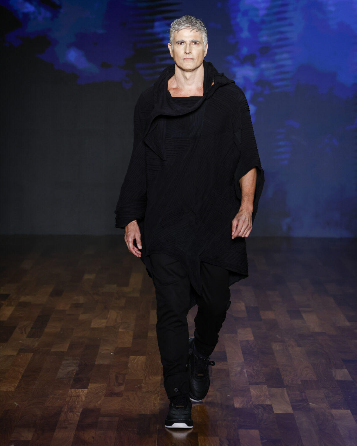 Lino Villaventura na SPFW N59: 50 tons de drama, textura e ...